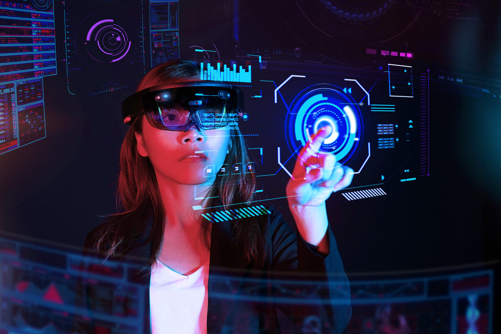 Microsoft HoloLens 2: The Ultimate Augmented Reality Device - Kartik ...